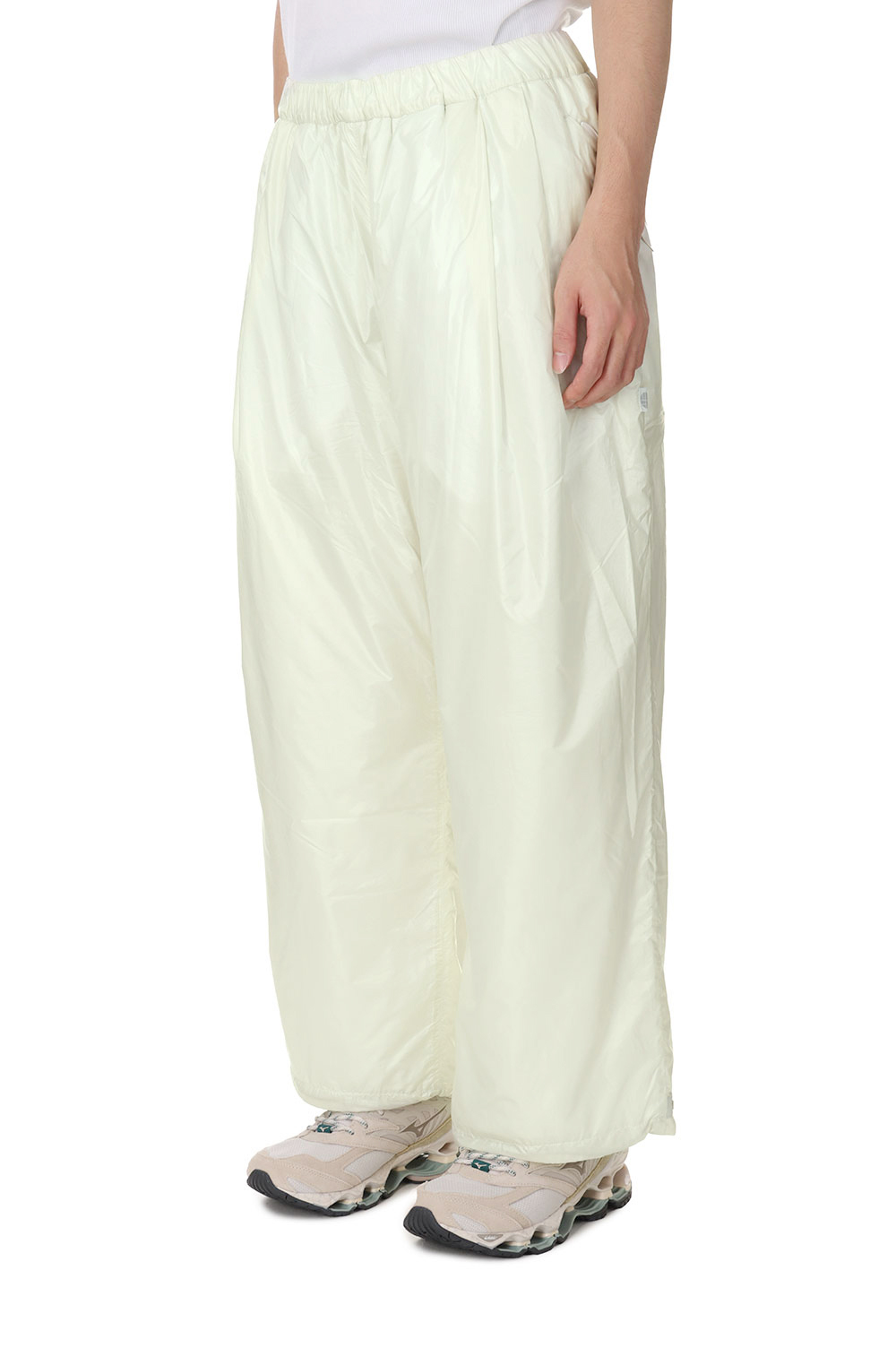 Insulated air wide pants (EAM23OB51) -PH9100 OFF WHITE- | セレクトショップ ...
