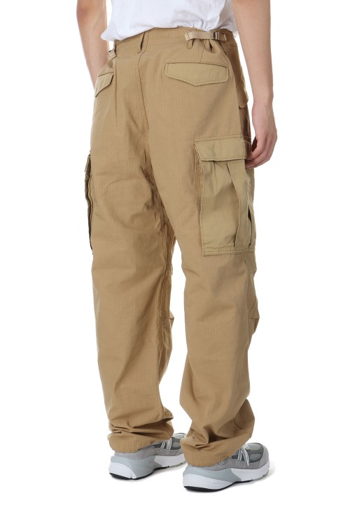 Beige cargo pants store