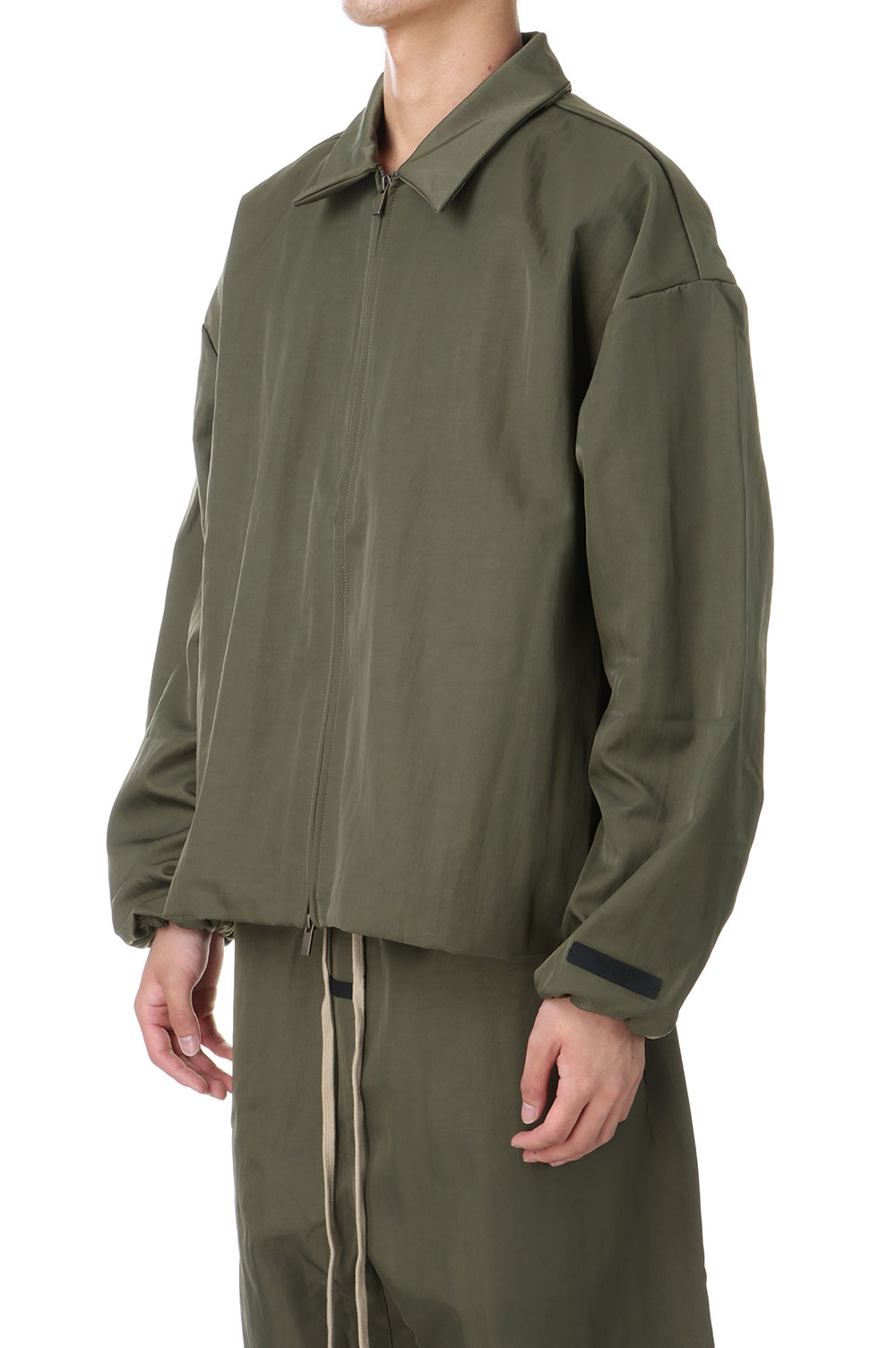 TEXTURED NYLON TRUCKER JACKET / MILITARY(202BT246385F) | セレクトショップ ...