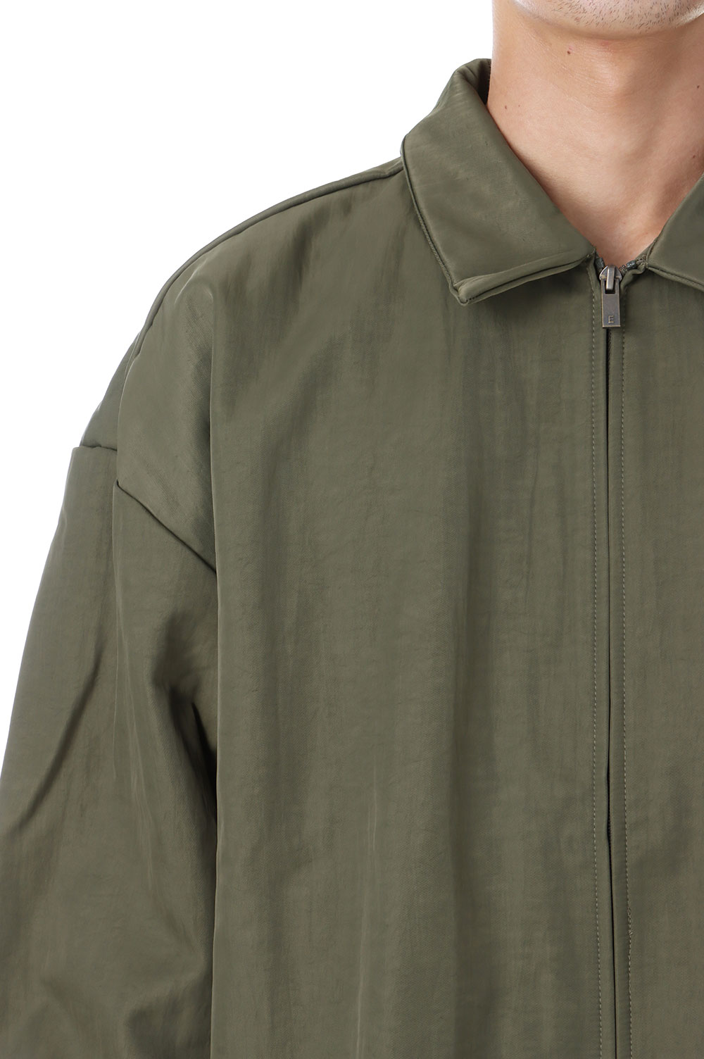 TEXTURED NYLON TRUCKER JACKET / MILITARY(202BT246385F) | セレクトショップ ...